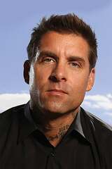 Dan Caldwell | 映画ポップコーン